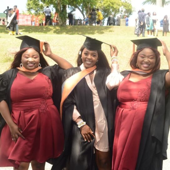 Tsidi Makitle known as Phumeza Sibiya from Durban Gen on eTv's full ...