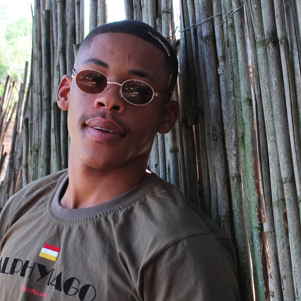 Image of Akhona Ndlovu who plays Herbert on Diep City