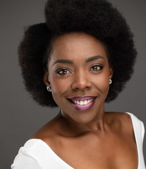 Nqobile Sipamla known as Thokozile's full biography - Southern African ...