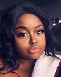 Vele Manenje biography - Evelyn on Skeem Saam - Southern African Celebs