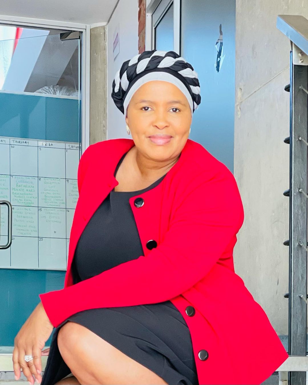 Mpume Mthombeni biography Facts - safrolebs