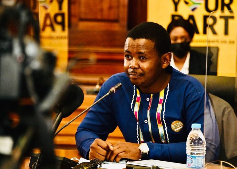 Cornet Mamabolo Full biography, leaving skeem saam, business and ...