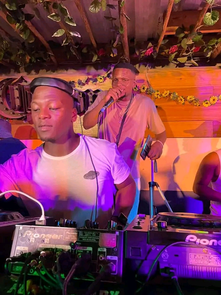 Get to know Knuckle City Star Thembekile Komani - safrolebs