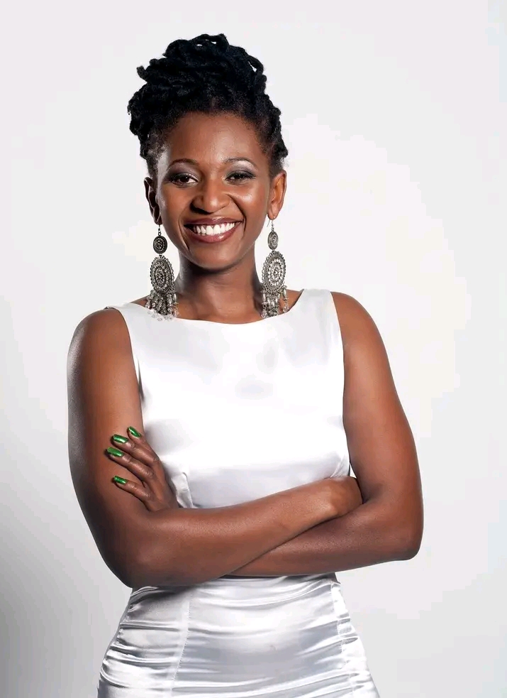 A look into the life of Actress Gontse Ntshegang (biography) - Southern African Celebs